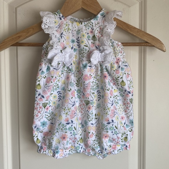 Laura Ashley | One Pieces | Laura Ashley London Floral Bubble Romper 36 Months | Poshmark